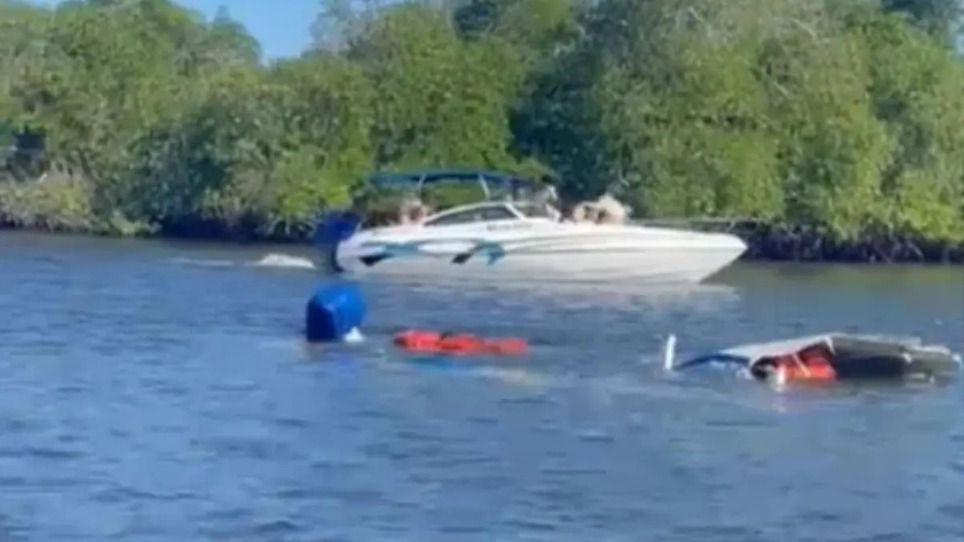 Acidente de lancha deixa dois mortos e piloto embriagado preso na ilha de Boipeba, Bahia