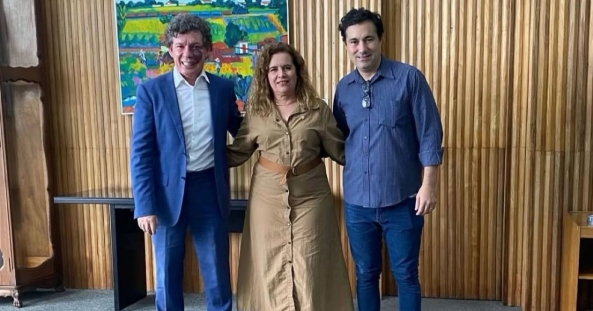 Ex-reitora da UFMG Sandra Goulart se filia ao PT após ser sondada para ...
